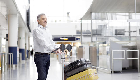 Security screening and passport control - Munich Airport