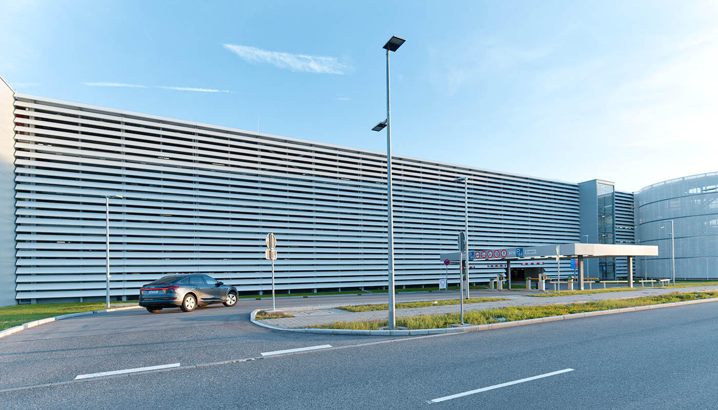 Economy parking: from EUR 39 per week - Munich Airport